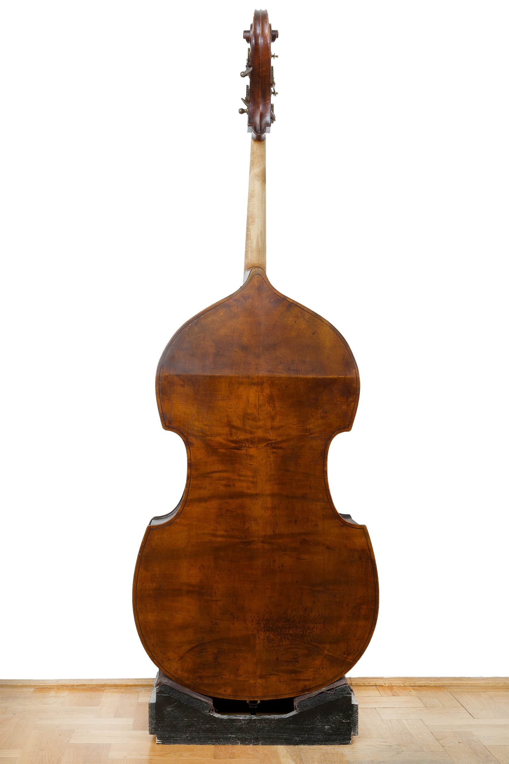 Old double basses sold - Gellert Basses